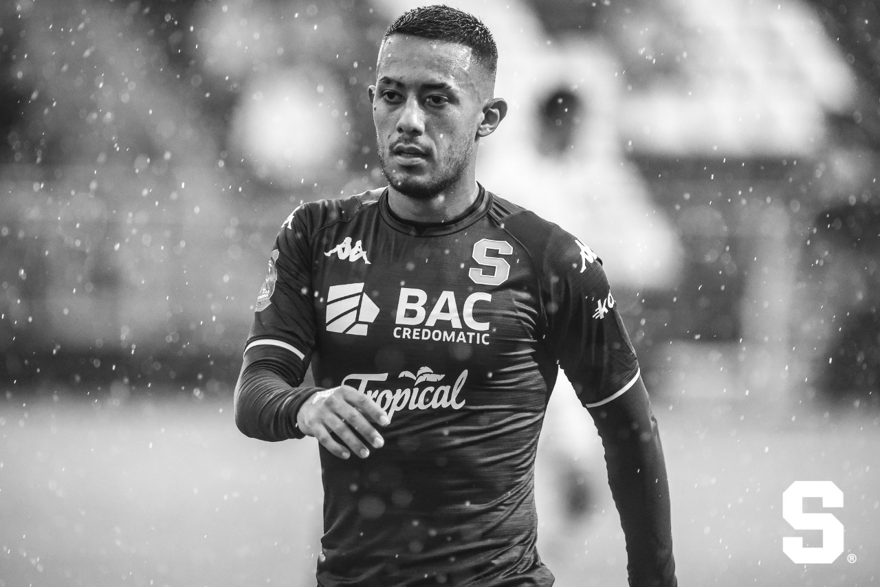 Aguacero, barreal y truenos sostienen viva la clasificación de Saprissa ...