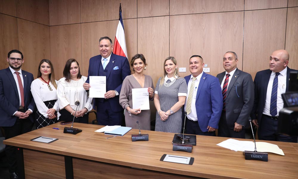 PUSC presenta proyectos para fomentar el emprendedurismo - Digital506