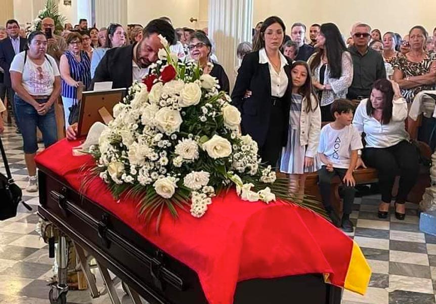 Ticos despiden a Inés Sánchez y a Gerardo Zamora - Digital506
